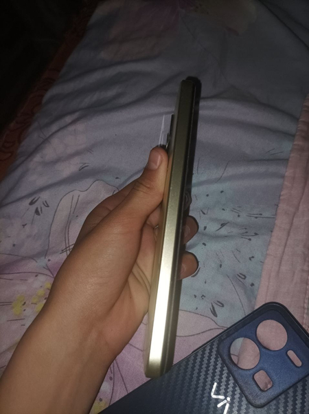 Vivo y35  64/4+4