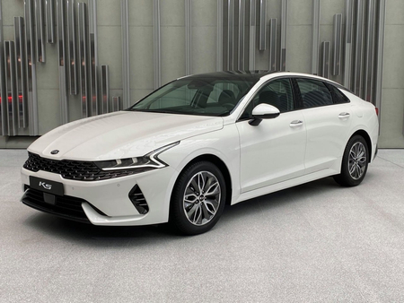 Kia K5 prestej plus barcha padetsiyalari mavjud