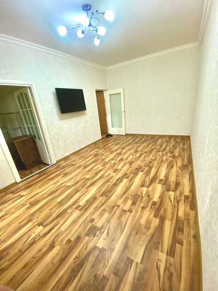 ПРОДАЁТСЯ 1комнатная квартира чиланзар 17 квартал 3 этаж хорошем месте