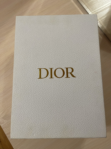 Новые кроссовки Dior