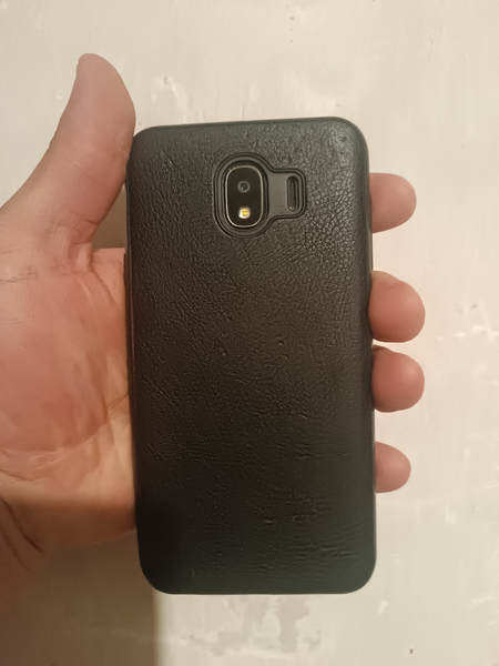 Galaxy J4 16gb xotira ishlashi va batarekasi moshni