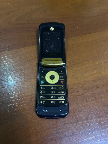 Продаётся Motorola razer Перфектум Цифровой .