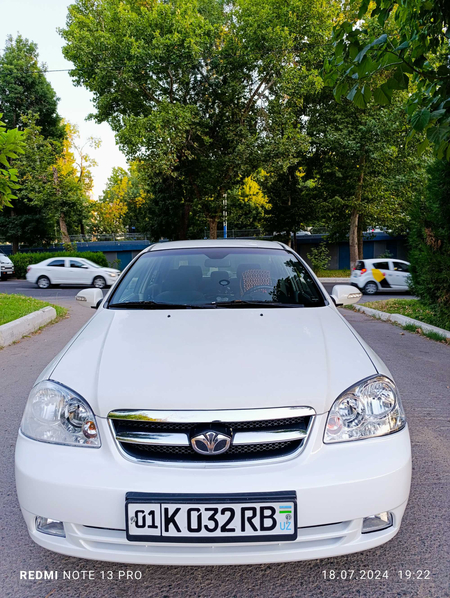 Lasetti 1.8 2006 y