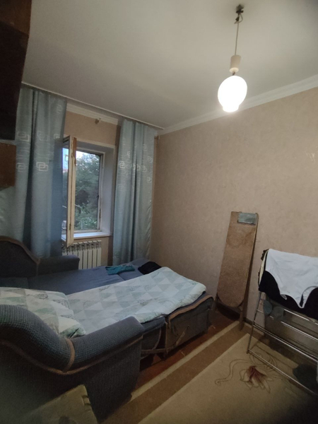 Куйлюк массиве 4 3/3/4 Дом кирпичный