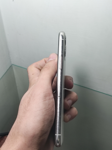 iPhone 11 pro 256gb 75%