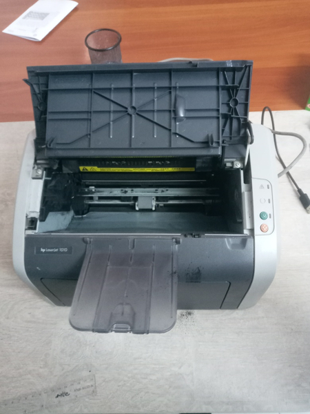 Printer lazerni hp 1010