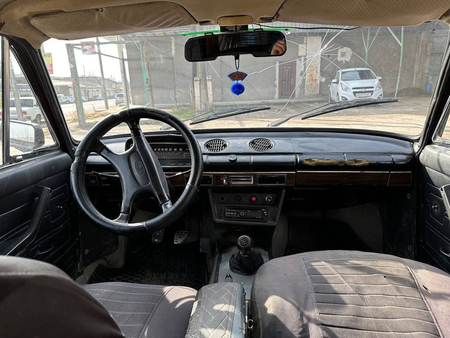 Vaz 2111 sotiladi