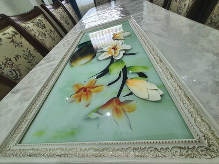 Devorga Ilinadigan Rasm. Razmerlari: Uzunligi :112cm;Balandligi :62cm.