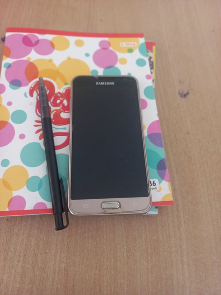 Samsung  J3 rassiyadan kelgan