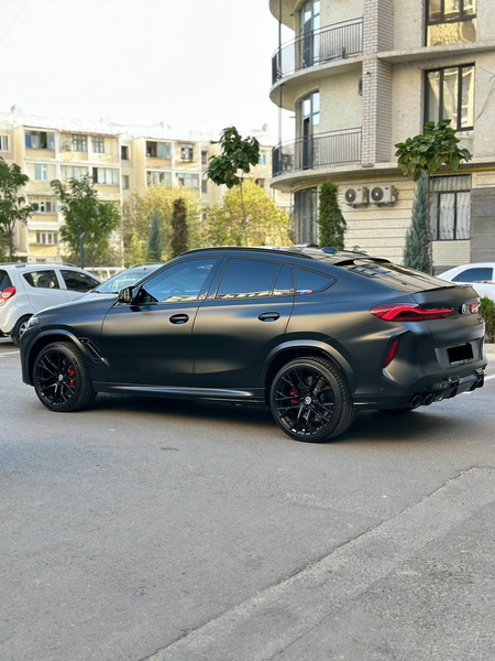 Аренда. с. выкуп  BMW X6 M