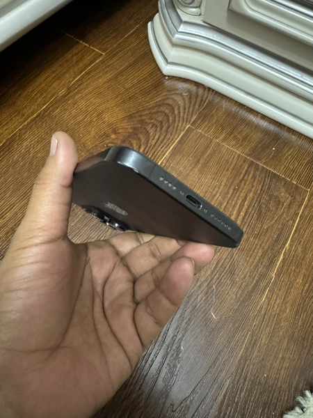 Apple 15 Pro max 256 GB MU2N3CH/A