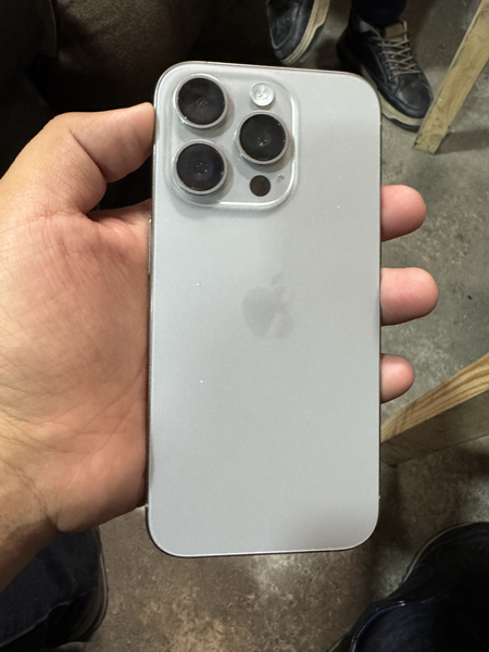 Iphone 15 pro 128 GB