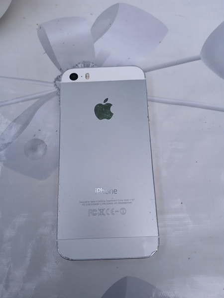IPhone 5s passport kopiya beraman