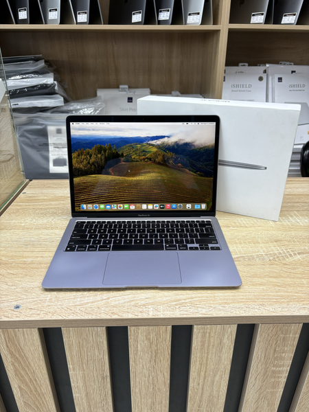 Macbook air 2020 M1 8/512Gb