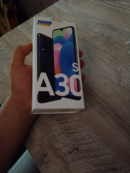 Samsung A30s garantiyali usta ko'rmagan 100 foiz radnoy aybi yo'q
