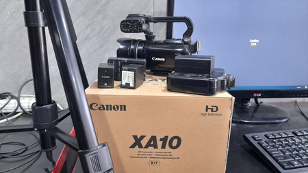 Canon xa 10 sotiladi karobka dokumenti bor