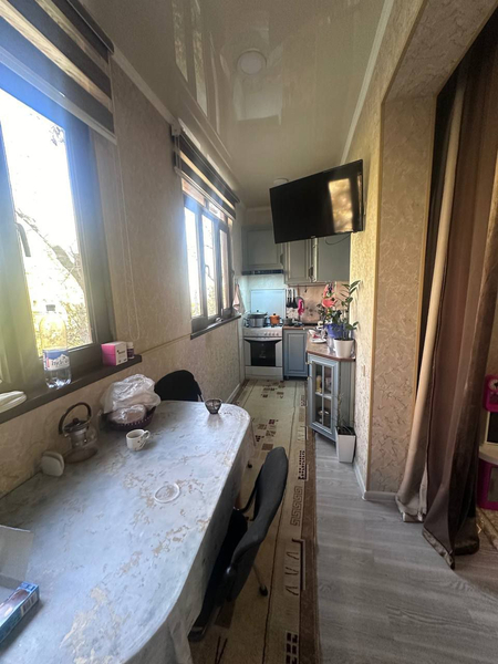Продажа 3/3/4 на Юнусабад-15, 68 кв.м, 3 хонали сотилади