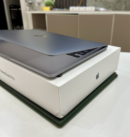 Macbook Pro M1 8/256GB 96% емкость