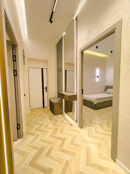 Шота Руставели/Центр  ,4ком.(98м²- потолки 3,5м) - Срочное предложение