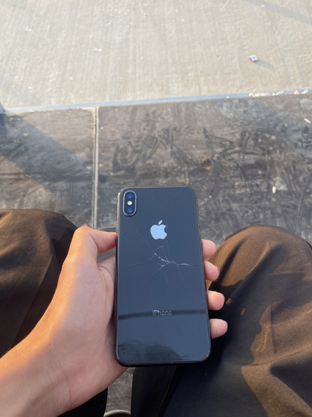 Iphone X 64gb 72% yomkost