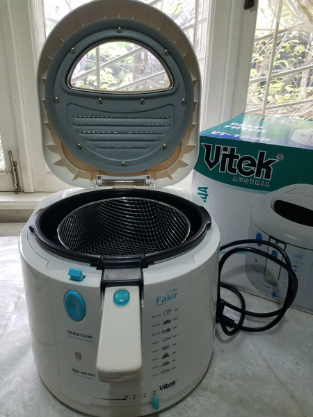 Фритюрница VITEK VT - 1530