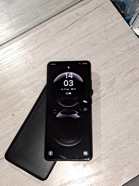 Samsung galaxy S21 Ultra sotiladi