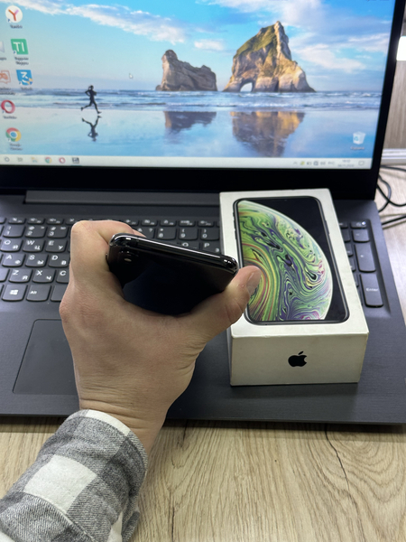 Iphone Xs 64gb 77% Karobka dokument