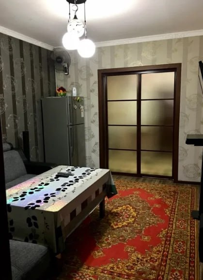Продаётся 3в4/1/4 на Саламатина не торец с обстановкой