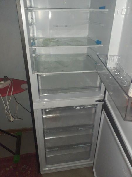 Продаётся новый холодилник..