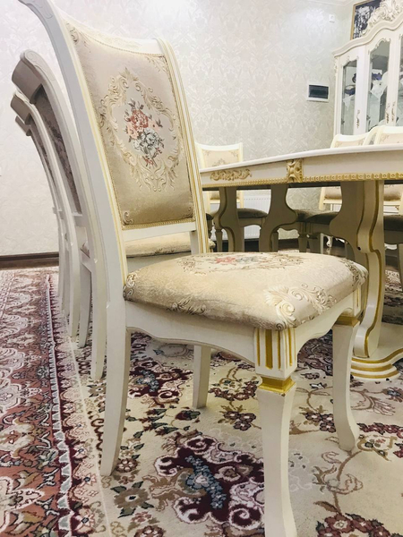 Стол и стулья 0000