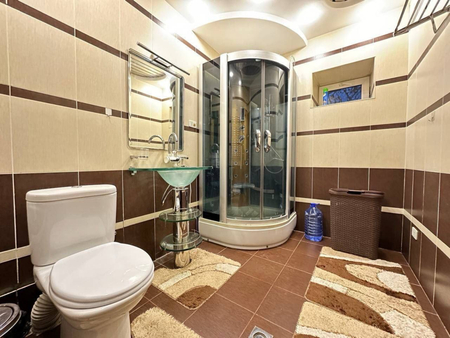 Площадь-90м2 METRO Хамид Алимжан_4в3/3/4 _2-Сан Узла_77-Серия кирпич
