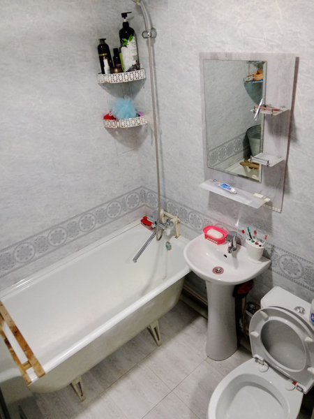 Продаётся 2 комнатная в Троицке