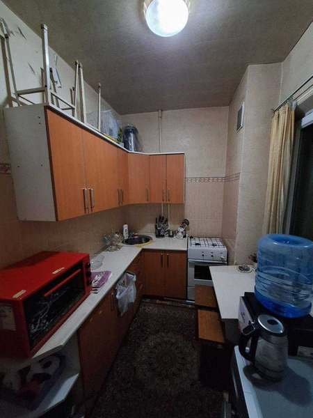 Кушбеги 1-комнатная 2/5 39 м² балкон 2х3 м чистая с обстановкой