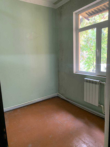 СРОЧНО !! Продается квартира в Яшнабаде 1/2/4 ( 33 кв/м ) Авиасозлар 4