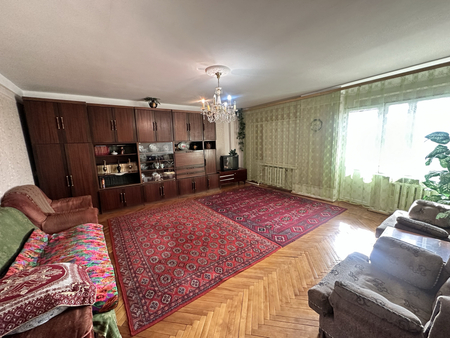 Дружба Сой кафе 4-х комнат 108м2 Центр Метро