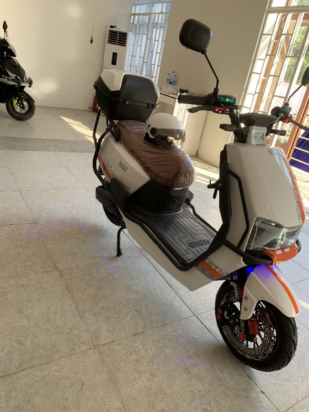 Электрический скутер 72v32amp