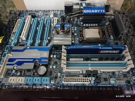 Материнская плата X58 Gigabyte Ultra durable 3