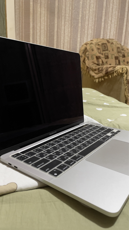 Macbook 13pro 8/512 94%