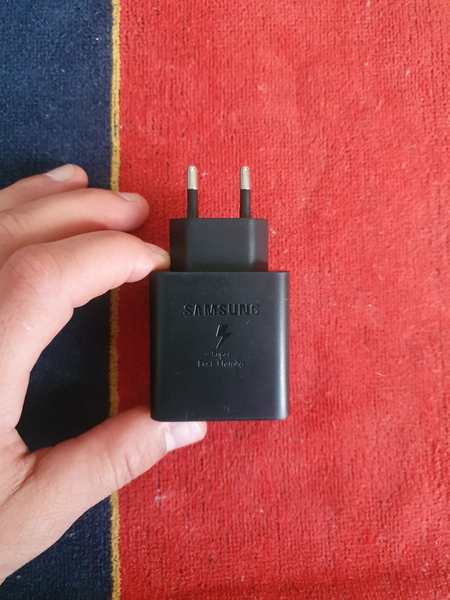 Блок от питания (SAMSUNG) USB-A-TYPE C 15-20W;type-c type'c 33W