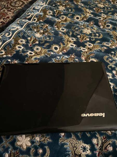 Noutbuk lenovo sotiladi