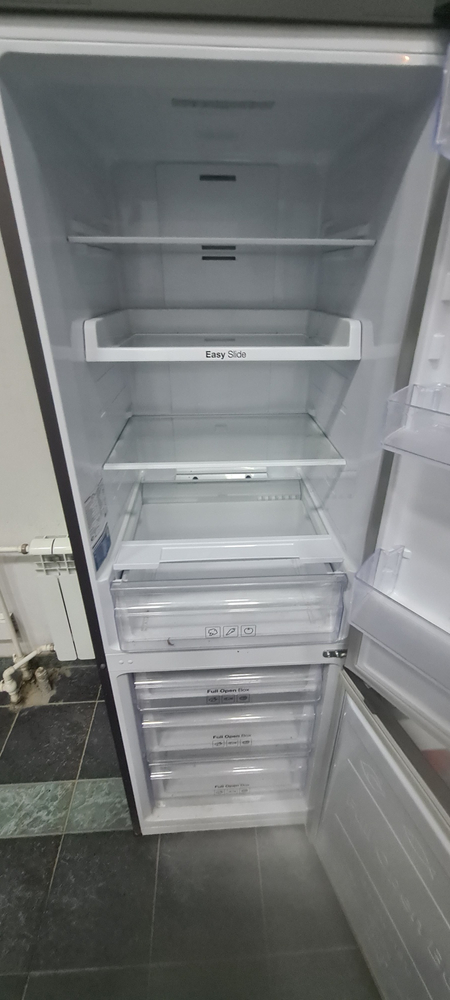 Продам холодильник Samsung.