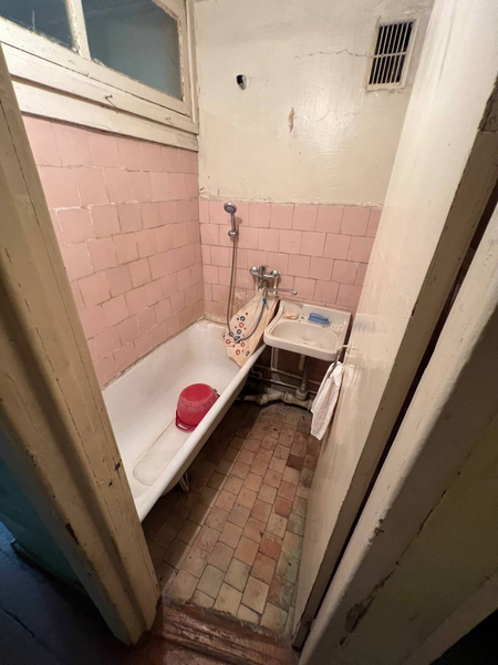Продам Метро Буйук ипак Йули 2 ком квартира, Кирпичный