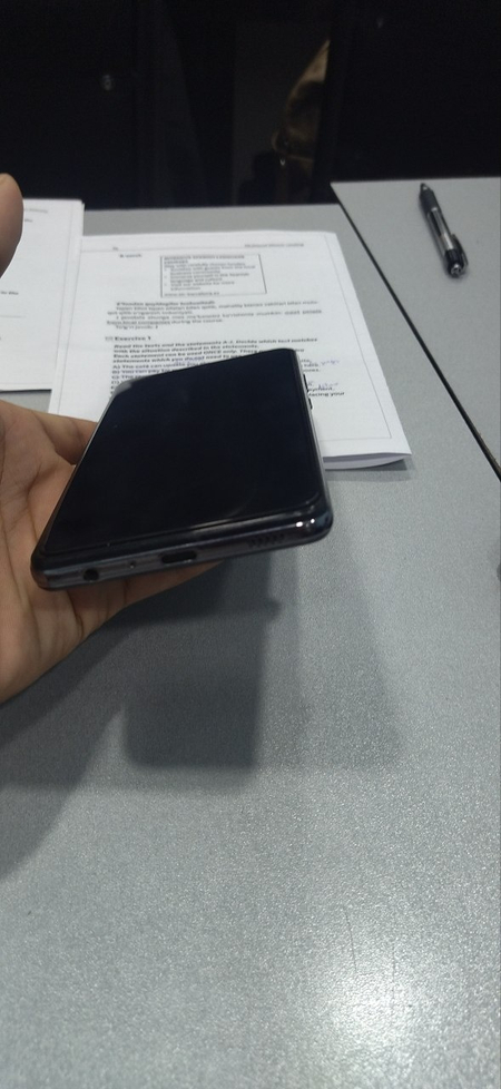 Samsung A72 holati yaxshi
