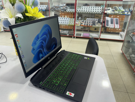 Hp pavilion gaming tinigidan ssd + hdd 1256 gb GTX 1650 4 gb videokart