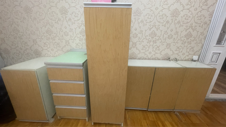 Кухонная мебель в хорошем состоянии.