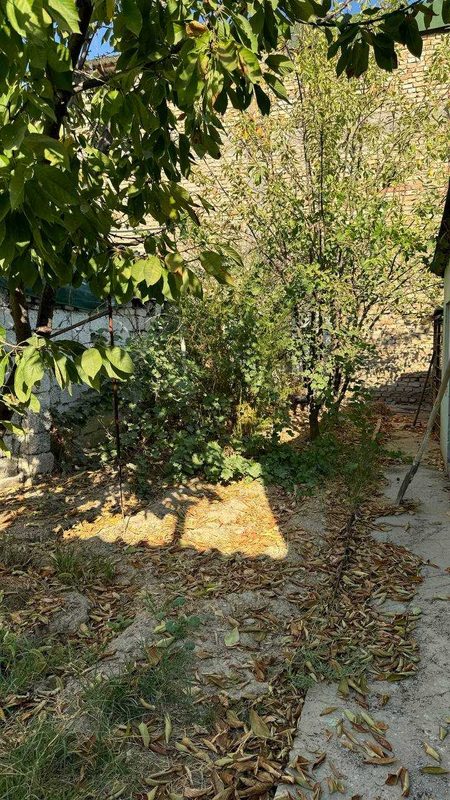 Уютный Домик, расположен в районе Азербайджанского культурного центра.