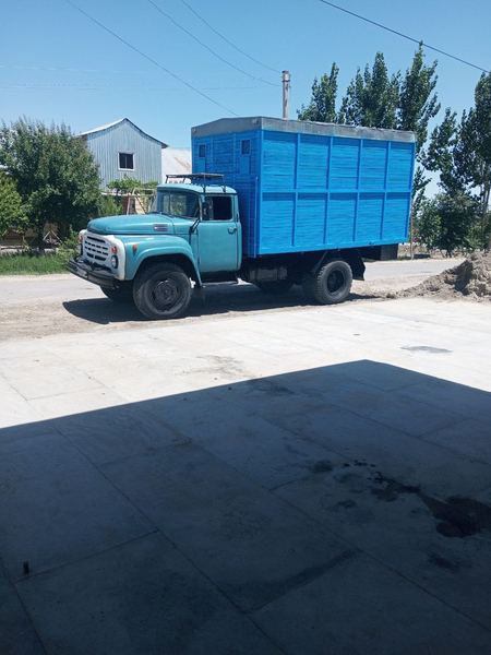 Zil 130 sotiladi