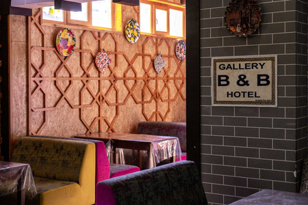 Gallery Hostel And hotel 50 000 sum bir kun uchun kelishiladi