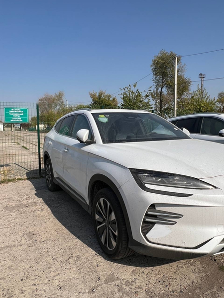 BYD Song plus Chempion 2025 restyling 605 full elector