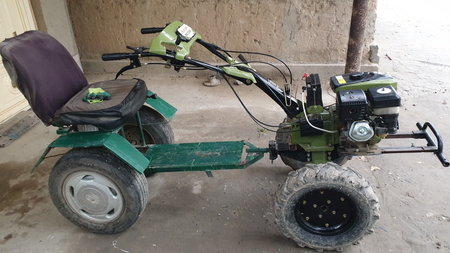 Motoblok. Motokultivator 9.5 ot kuchi starter akumlyatorli srochna